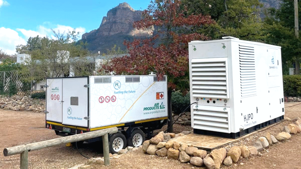Microgrid uses and stores renewable energy - Engineer News Network