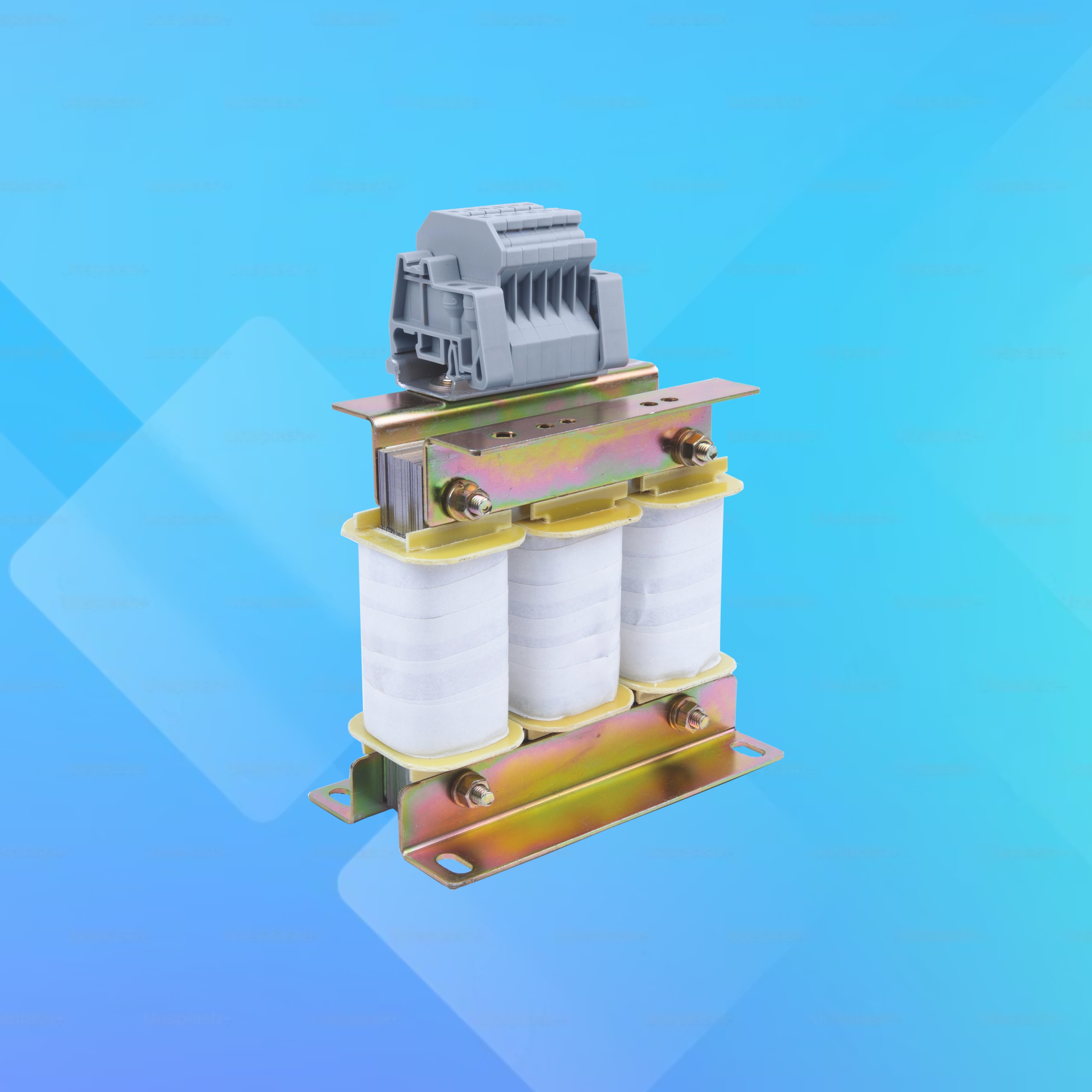 Three phase dv/dt reactor improves reliability of drives and motors ...